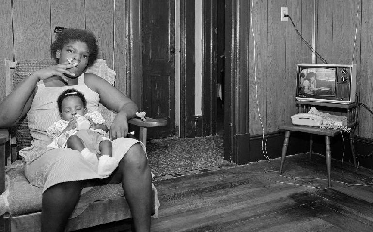 Domestic Rituals and Real Life Dramas - Photographs by Mary Frey ...