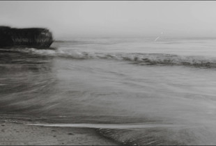 Pascal PINAULT - A shovelful of sand. Une pelletée de sable. | LensCulture