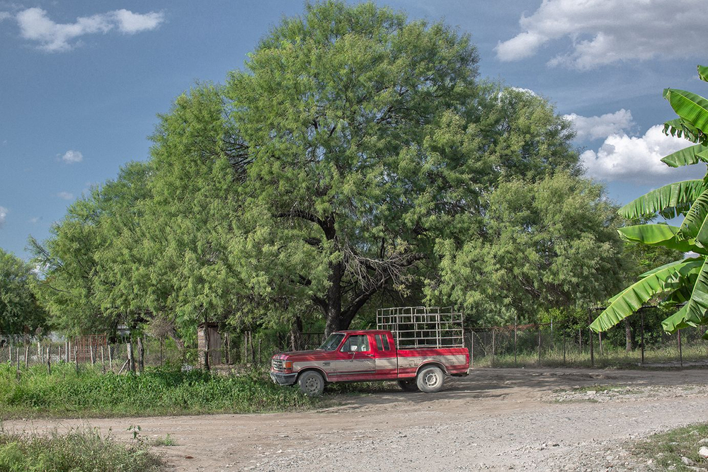 Seth Adrián - Místicos fulgores de mi pueblo | LensCulture
