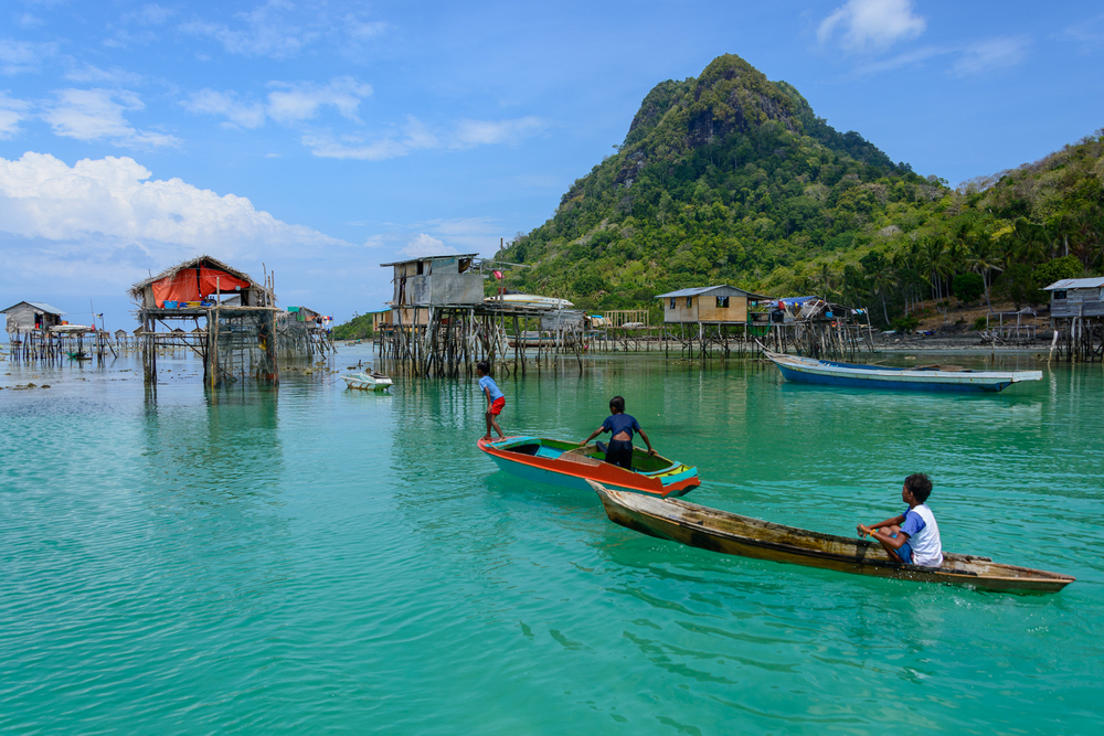 Dimitri Belfiore - A journey with the Bajau Laut | LensCulture