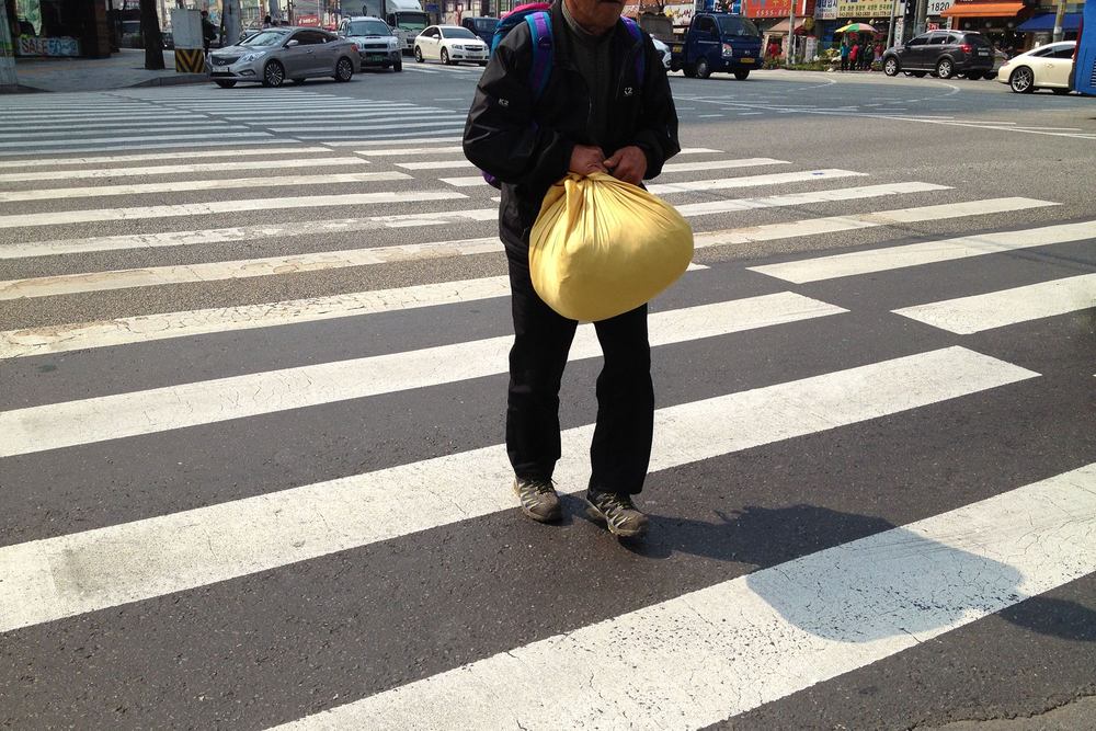 Ann Lee - People Carrying Things | LensCulture