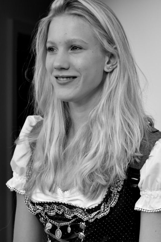 Louise Van Der Meij - final school year | LensCulture