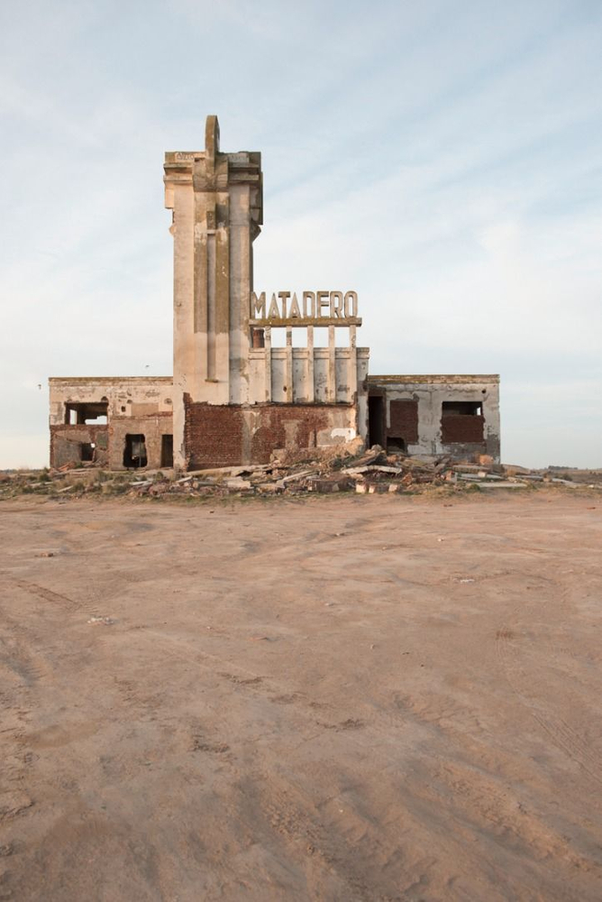 Adrián Muiño - The lost city of Epecuen | LensCulture