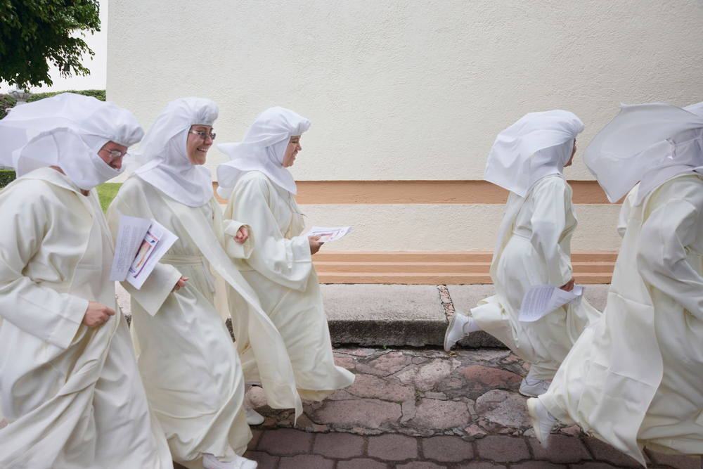 Marcela Taboada - Consecrated: The life of Catholic cloistered nuns of ...