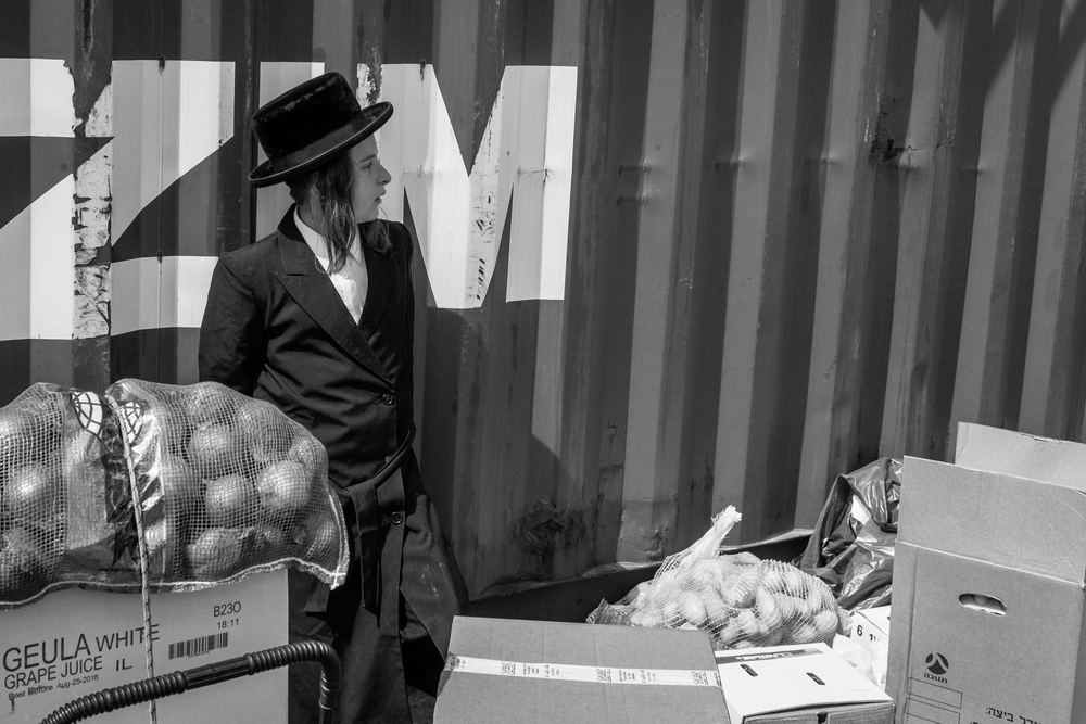 David Goldstein - Portrait of a society | LensCulture