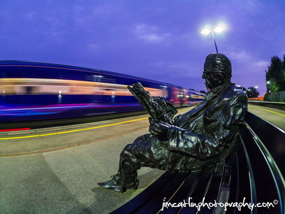 Jim Catlin - Urban scenes | LensCulture