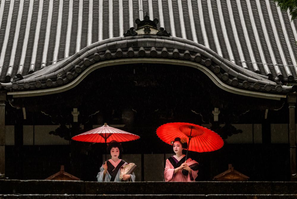 Patrick Hochner - Kyoto's Hanamachi | LensCulture
