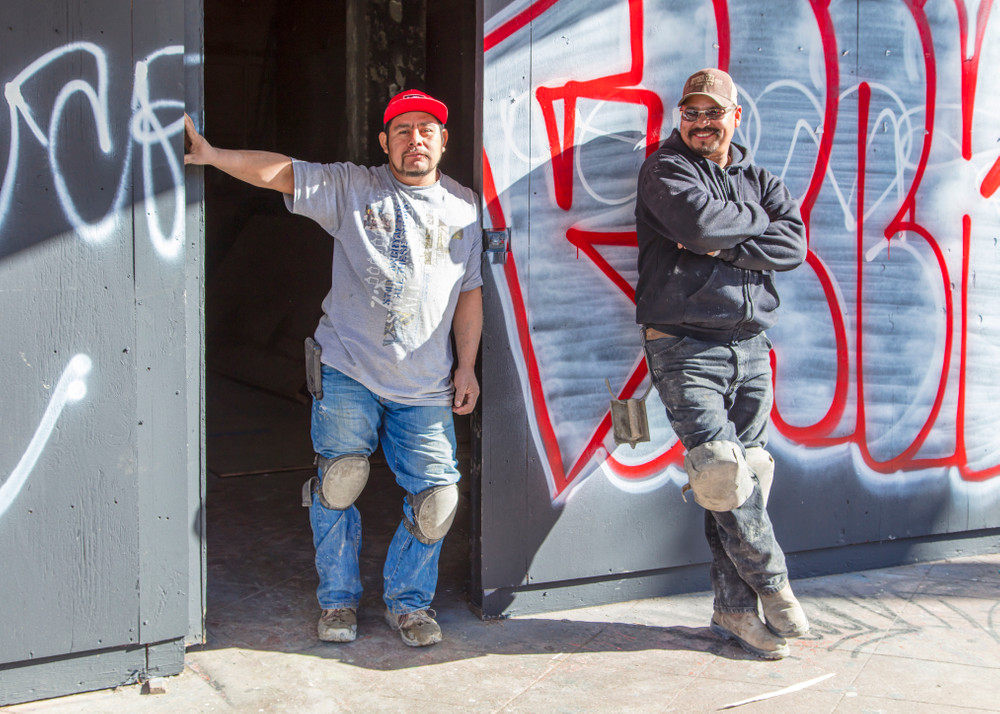 Stuart Spinks - Living in The City | LensCulture