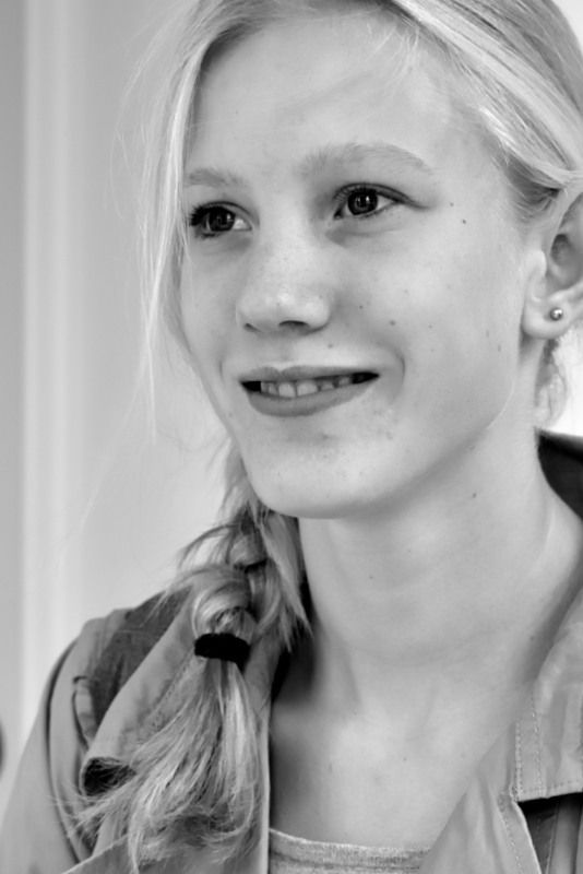 Louise Van Der Meij - final school year | LensCulture