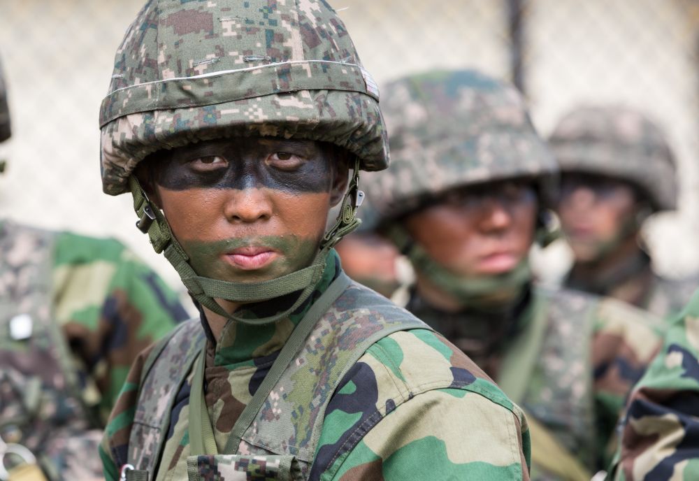 Trevor Sheehan - Defence Photography | LensCulture