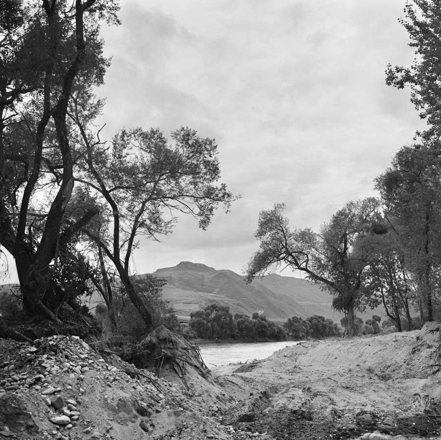 Xuezhe Shen - The Tumen River on the Border | LensCulture