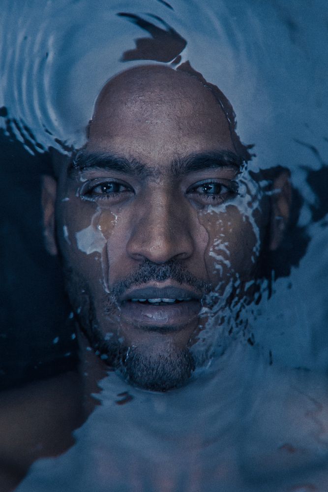 Alon Levin - Embrace - Leaving life, embracing death. | LensCulture