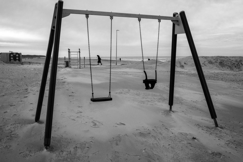 Mark-Daniel Prohaska - The red stones mystery | LensCulture