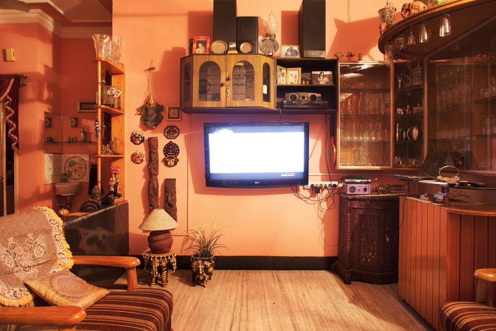 Adil Hasan - The TV | LensCulture