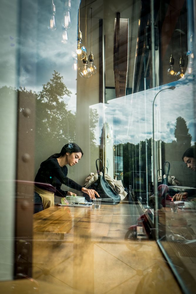 Monica Murillo - Trought the glass | LensCulture