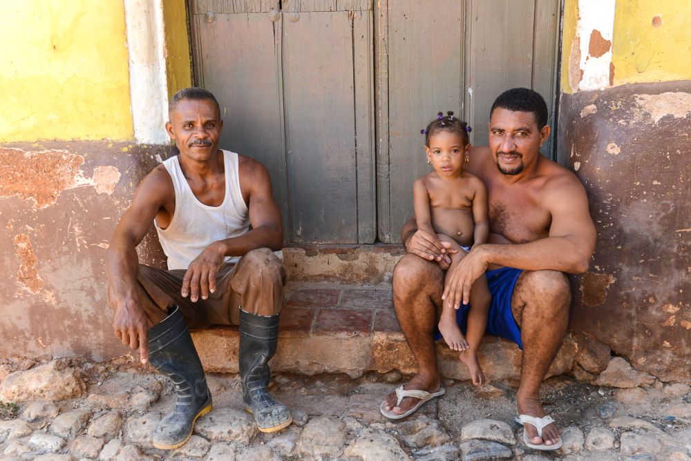 jason Gotlib - Life on the Streets of Havana and Trinidad | LensCulture