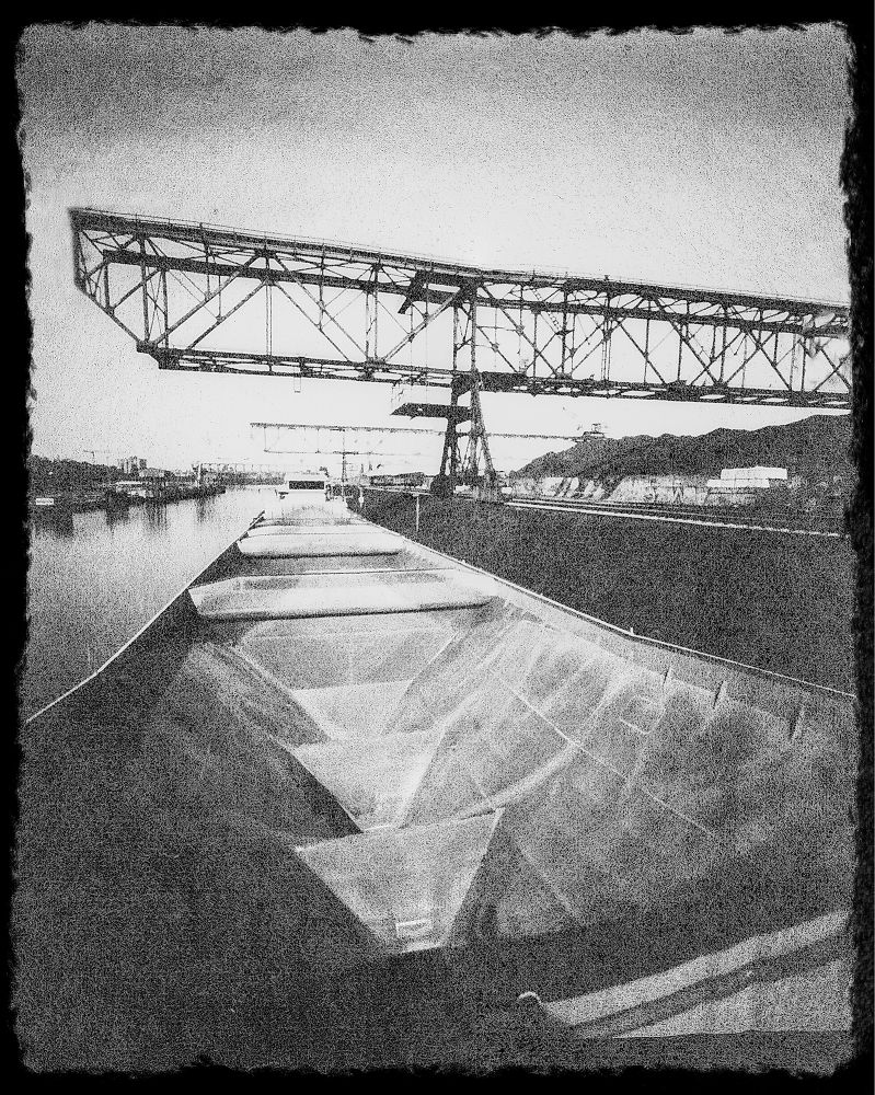 Jan Priess - See live through a pinhole | LensCulture