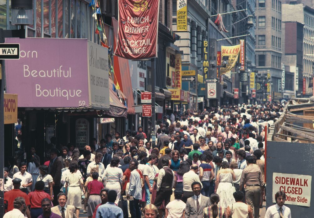 Francis Livingston - City Folk, New York City, 1982 | LensCulture