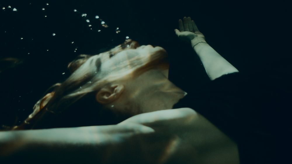 Elena Kovalenko - Groans of depth | LensCulture