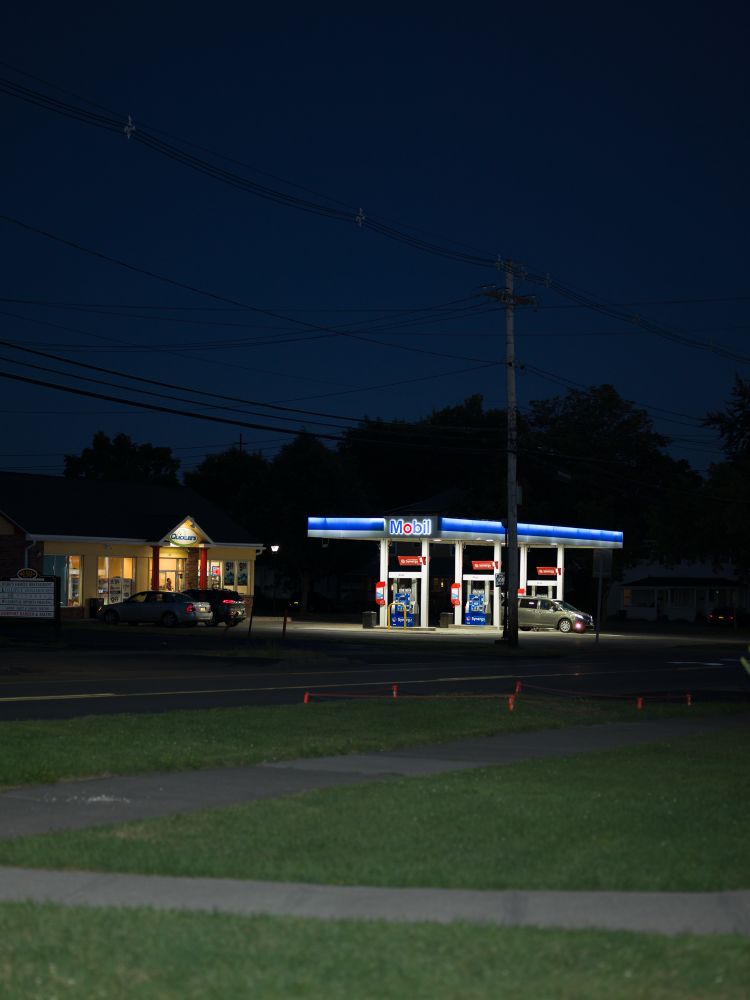 Christopher Beitz - When The Light Breaks | LensCulture