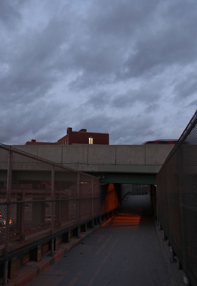 Matt Nighswander - Hamilton Avenue, Brooklyn | LensCulture