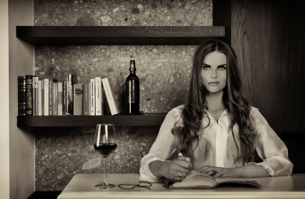 Stef De Vries - ModelScenes | LensCulture