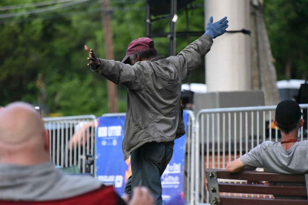 Carolyn Wacker - Untitled | LensCulture