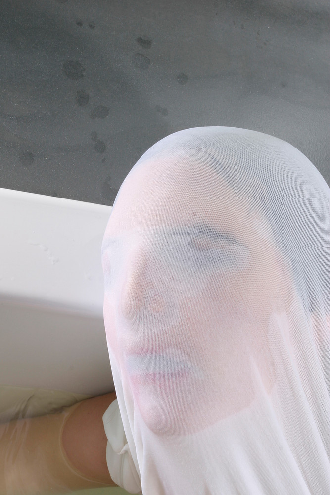 Ellen Mathys - in between | LensCulture