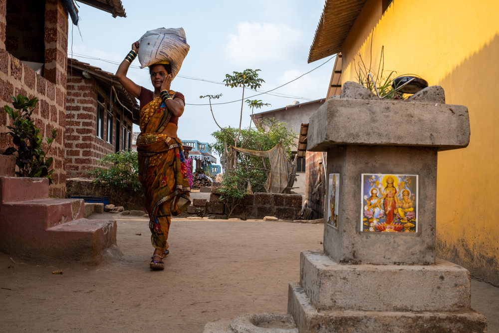 Sanjoy Banerjee - Budhal Diaries | LensCulture