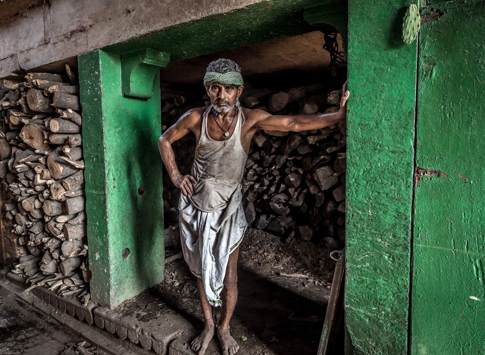 Omar Shamma - The Faces of Varanasi | LensCulture