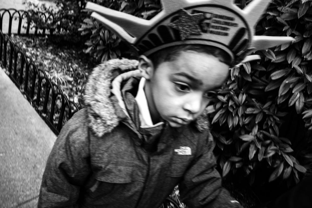 Sam Vladimirsky - Kid Rebels | LensCulture