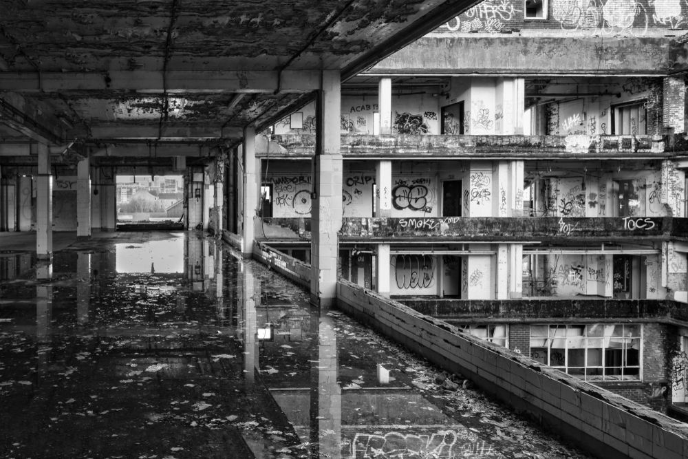 Alfonso Ramundo - Derelict Decadence | LensCulture