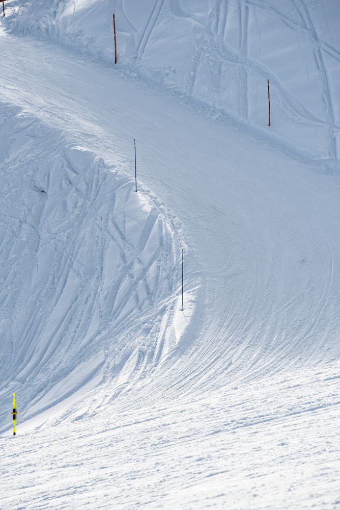 frankie mcallister - Curved Footprints - manipulated landscapes ...