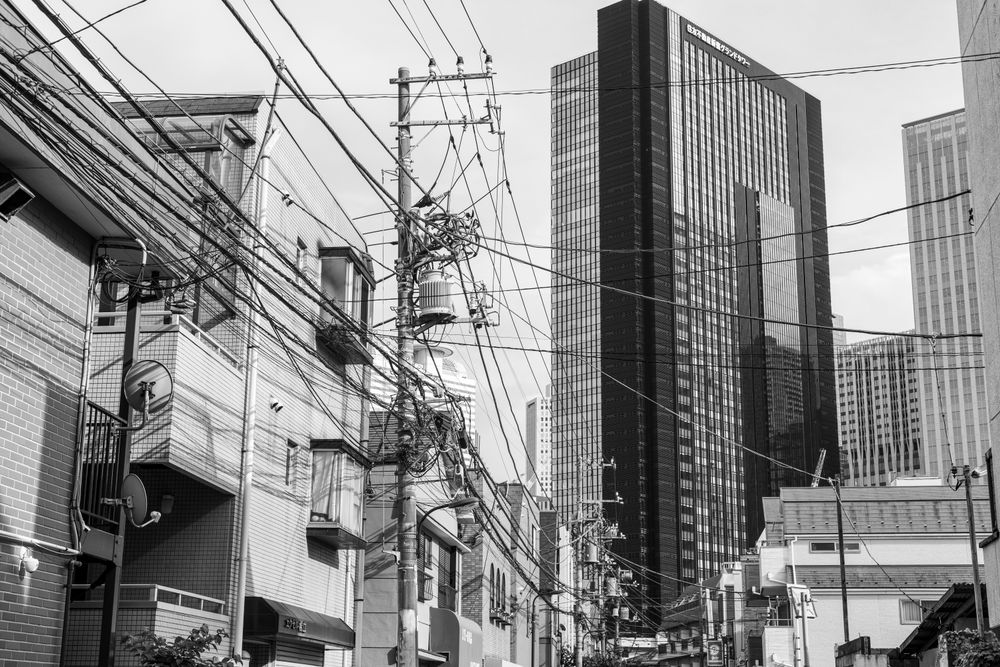 Tomoaki Makino - Tokyo Utility pole | LensCulture