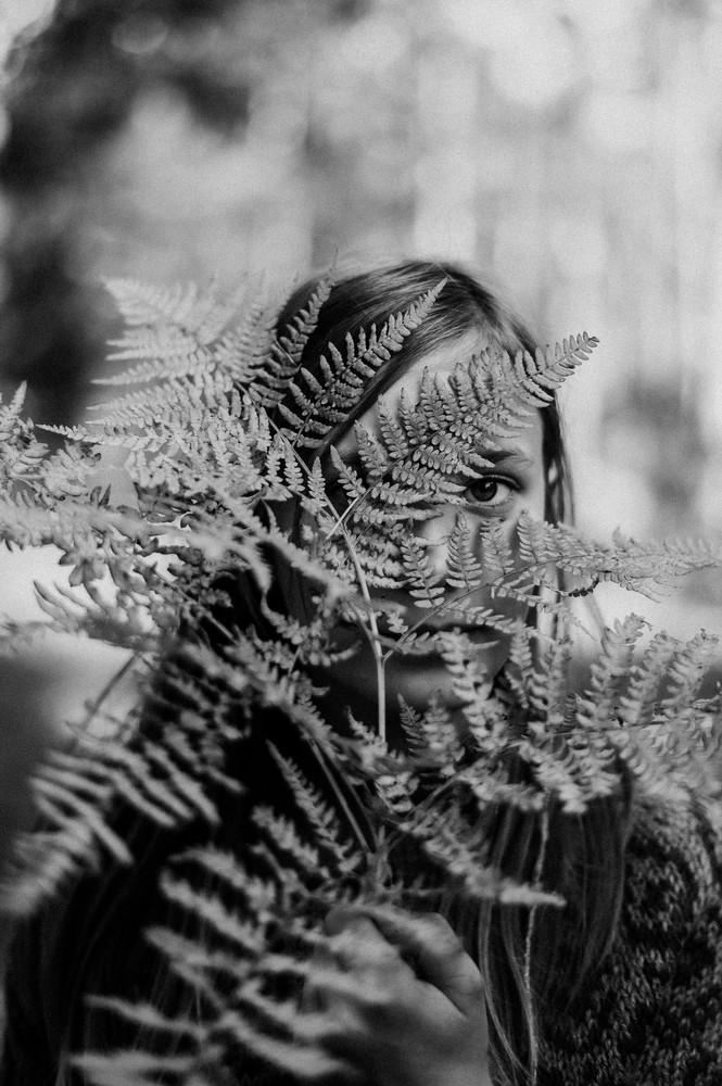 Nora Kuhn - from the series ´wild´and ´widows´ | LensCulture