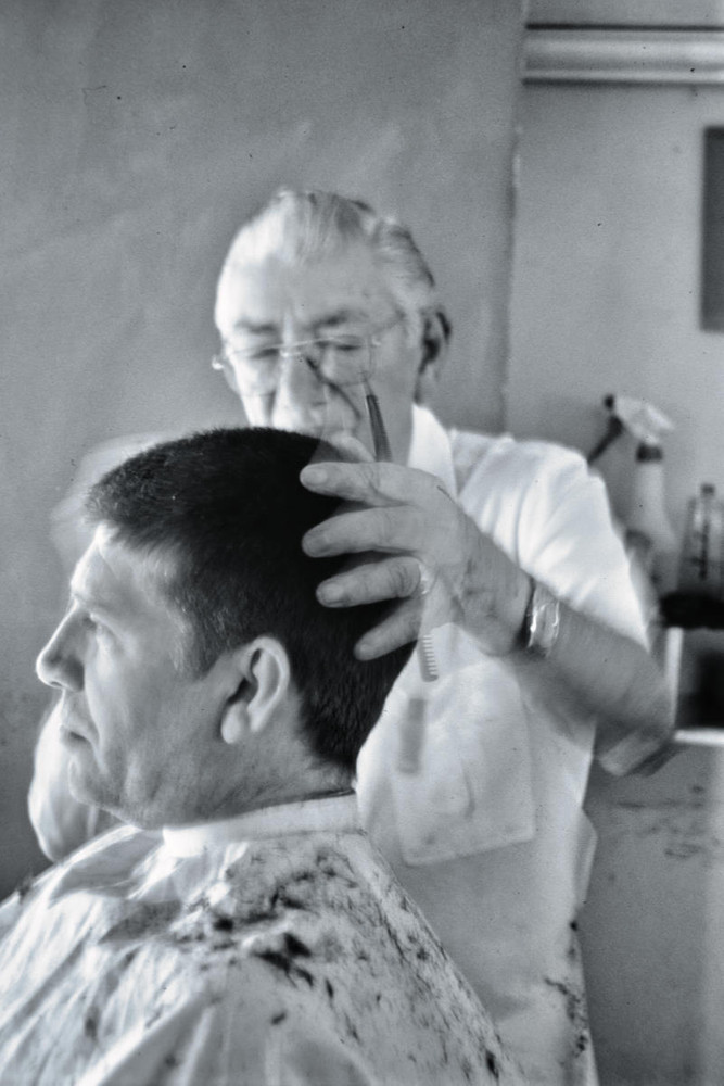 Alessandro Deidda - Havana Barber Shop | LensCulture
