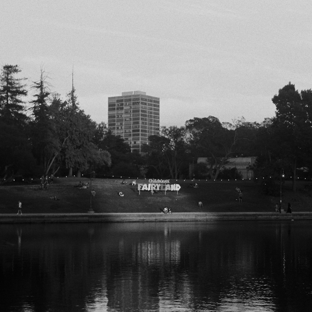 Caroline Aung - Nature & Grace | LensCulture