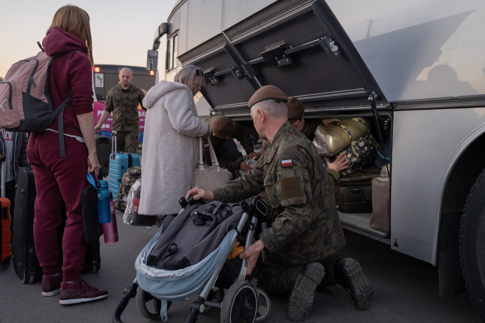 Isabel Sangro - Ukrainian Refugees | LensCulture