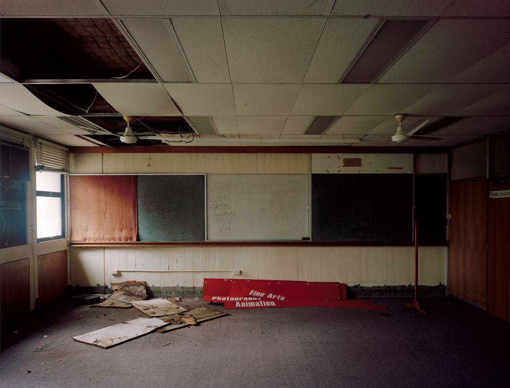 Simon Cuthbert - Alma mater 2017 | LensCulture