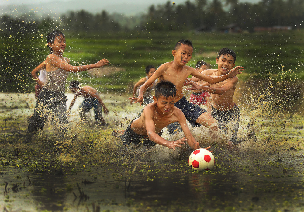 Chee Keong Lim - Street Photography Awards 2015 | LensCulture