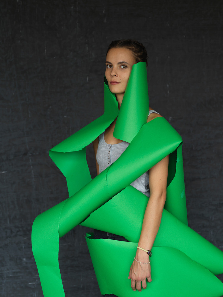 Edward Baker - Séance S : Sophie, shoot !! | LensCulture