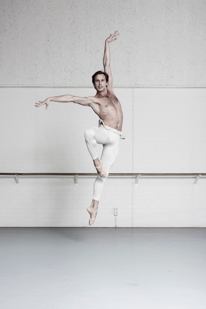 Rob Becker - Ballet in the studio | LensCulture