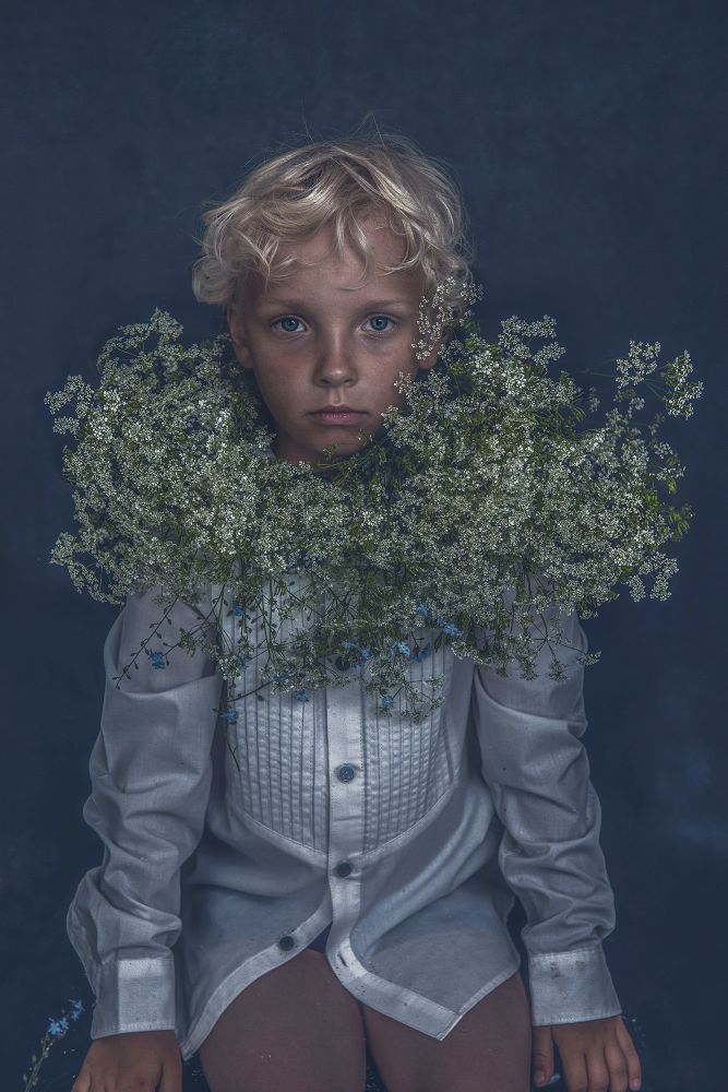 Magdalena Ostrowska - Dark shadows and wild flowers. | LensCulture