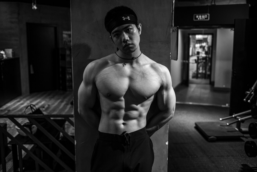 Derek Lee - Faces in Shanghai | LensCulture