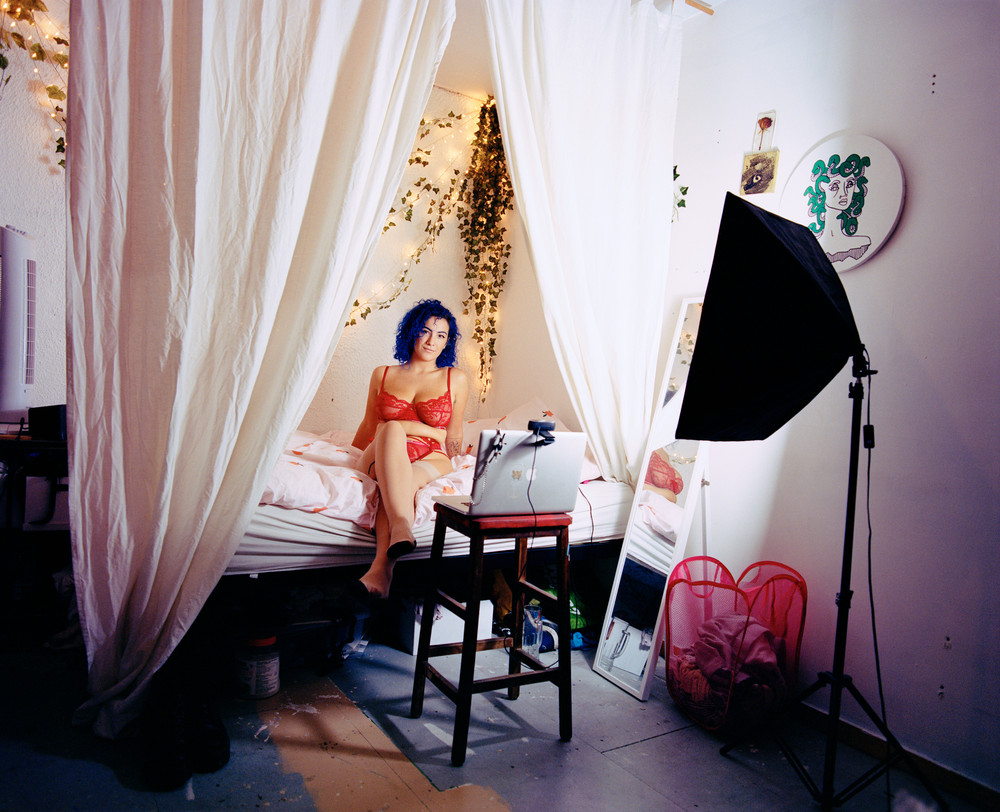 Alex Robertson - The Peanut Project | LensCulture