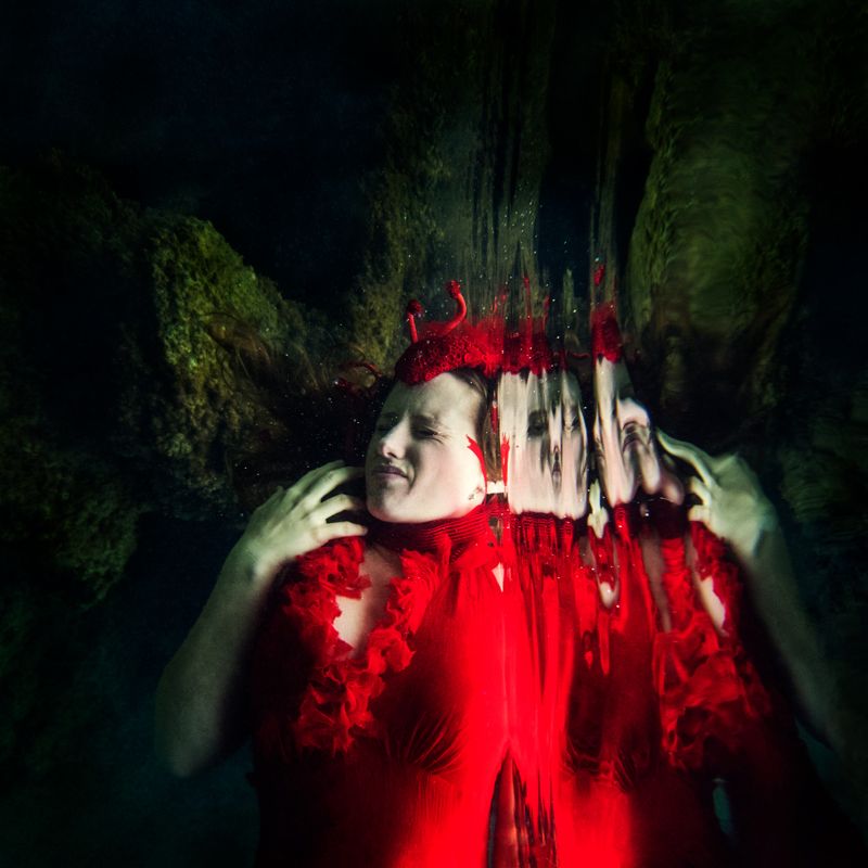 Beatriz GlezSa - MEDUSA I: TRAUMA and MEMORY | LensCulture