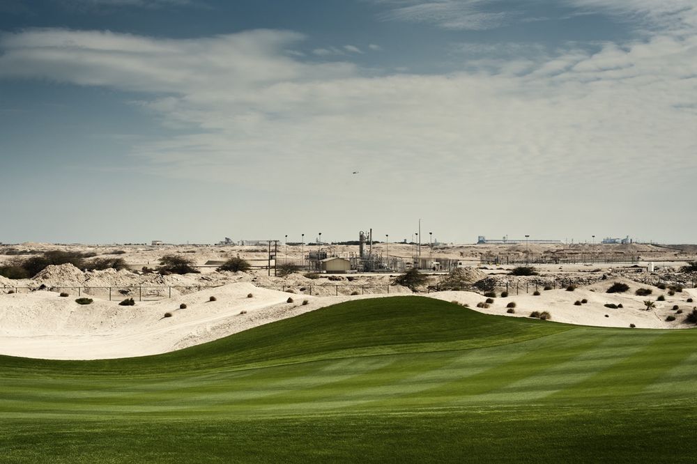 Andrew Shaylor - Bahrain Landscapes | LensCulture