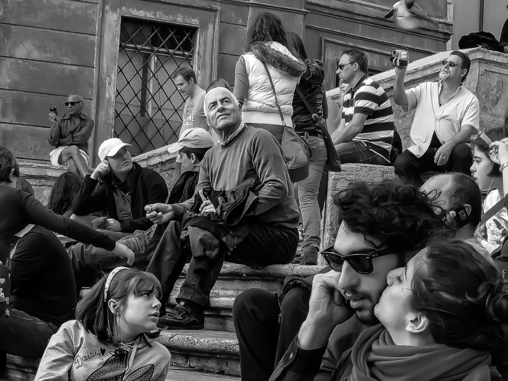 Mazdak Sepanloo - ROMA MOMENTS | LensCulture