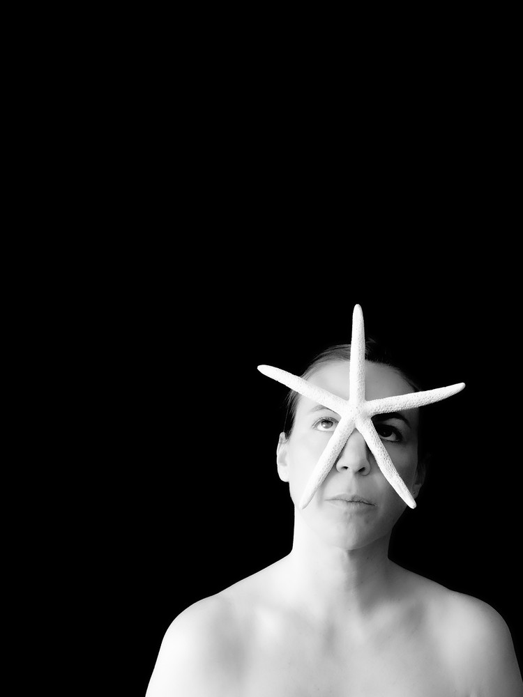 Sara Marçal - Invasive Species | LensCulture