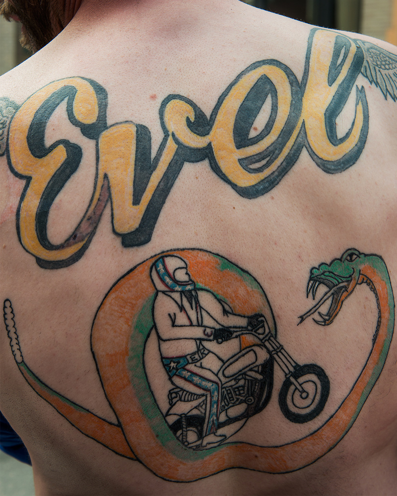 Alexis Pike - Color Me Lucky | LensCulture